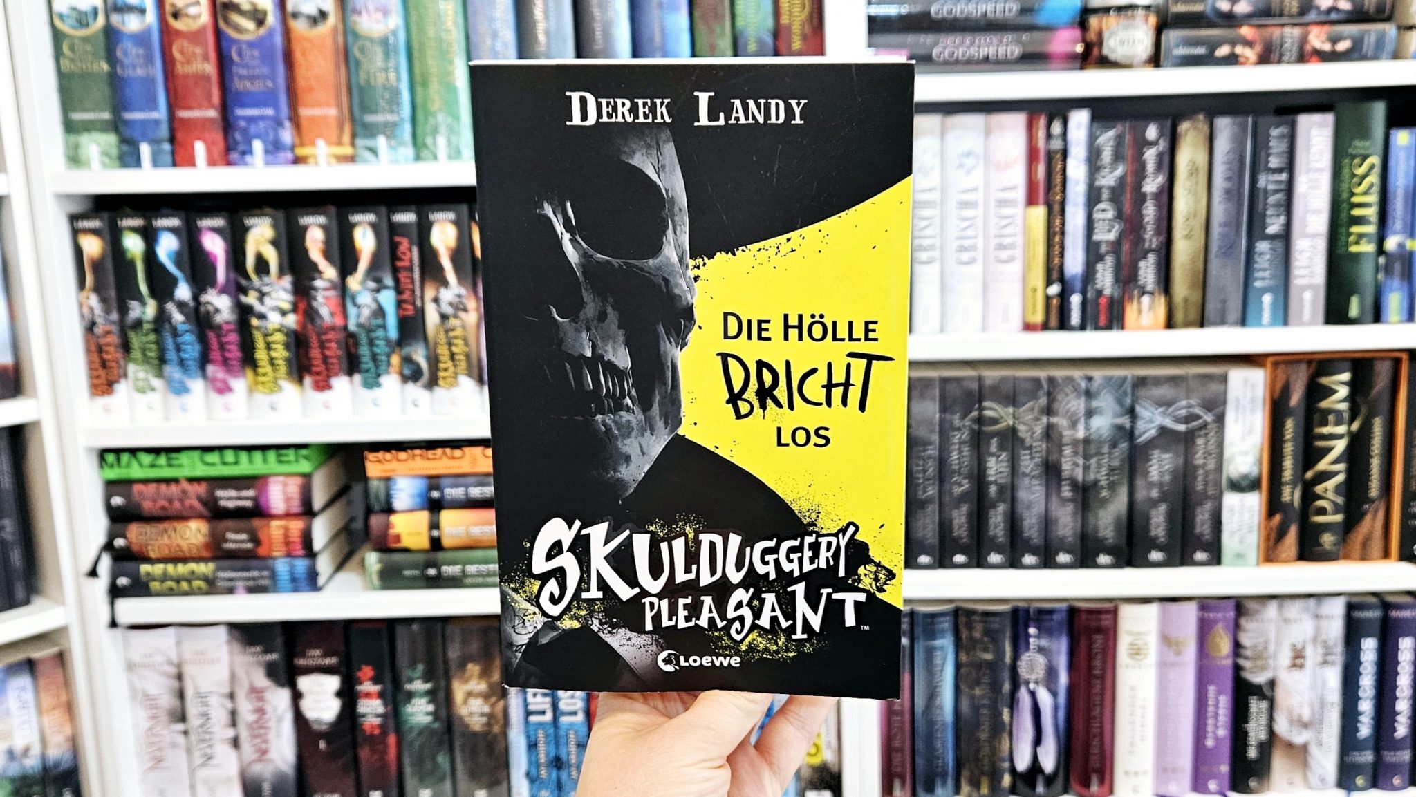 [Rezension] “Skulduggery Pleasant- Die Hölle bricht los” Derek Landy ...